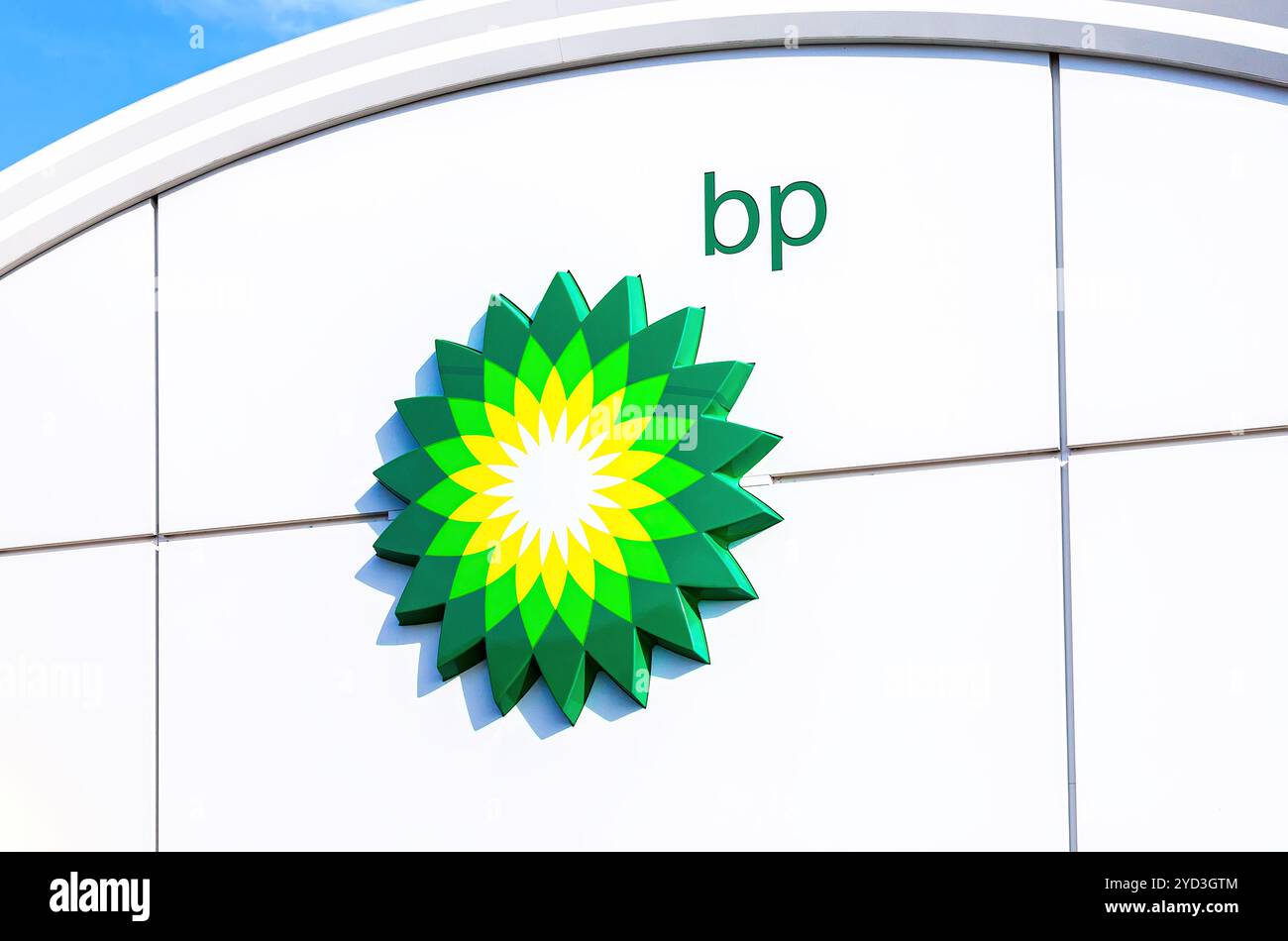 Bp modern logo hi-res stock photography and images - Alamy