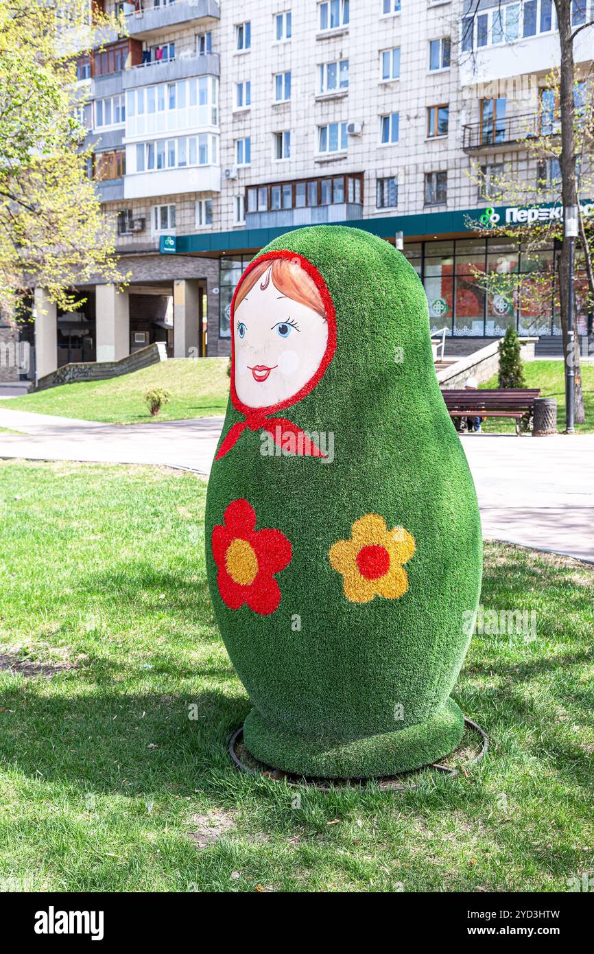Matryoshka doll sculpture hi-res stock photography and images - Alamy