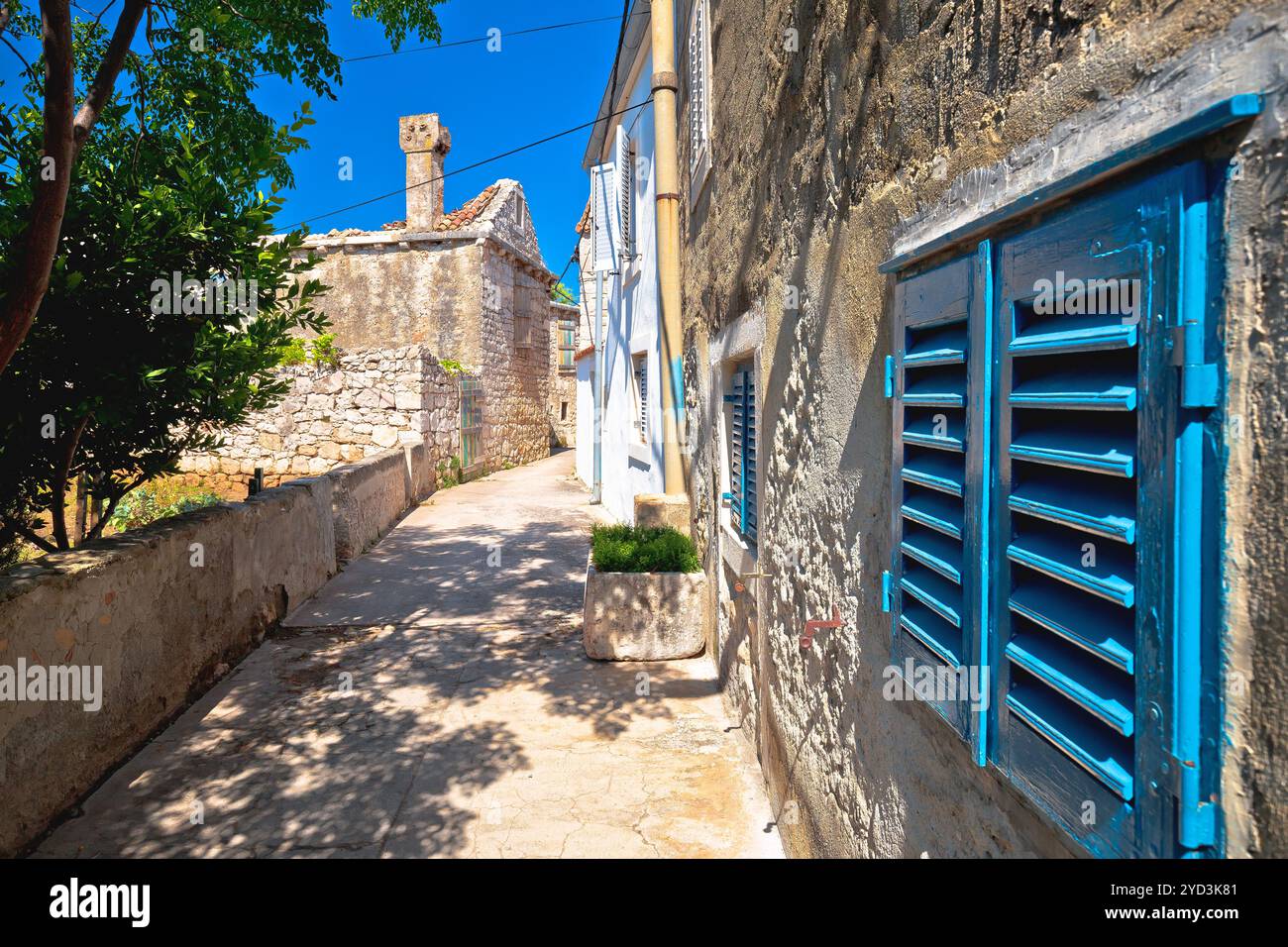 Mediterranean old street hi-res stock photography and images - Alamy
