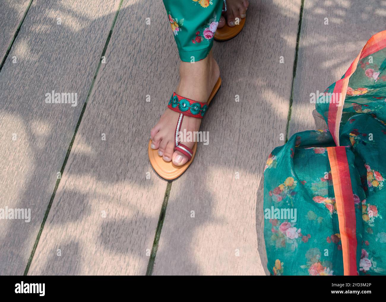 Wearing only one shoe hi-res stock photography and images - Alamy