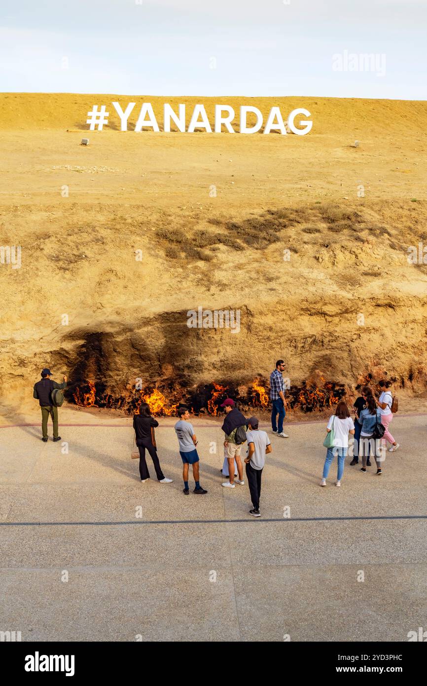 Yanar dagh burning mountain hi-res stock photography and images - Alamy