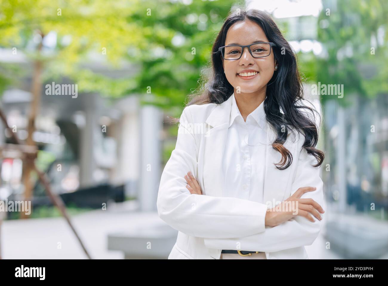 portrait Indian business women female standing happy smile ...
