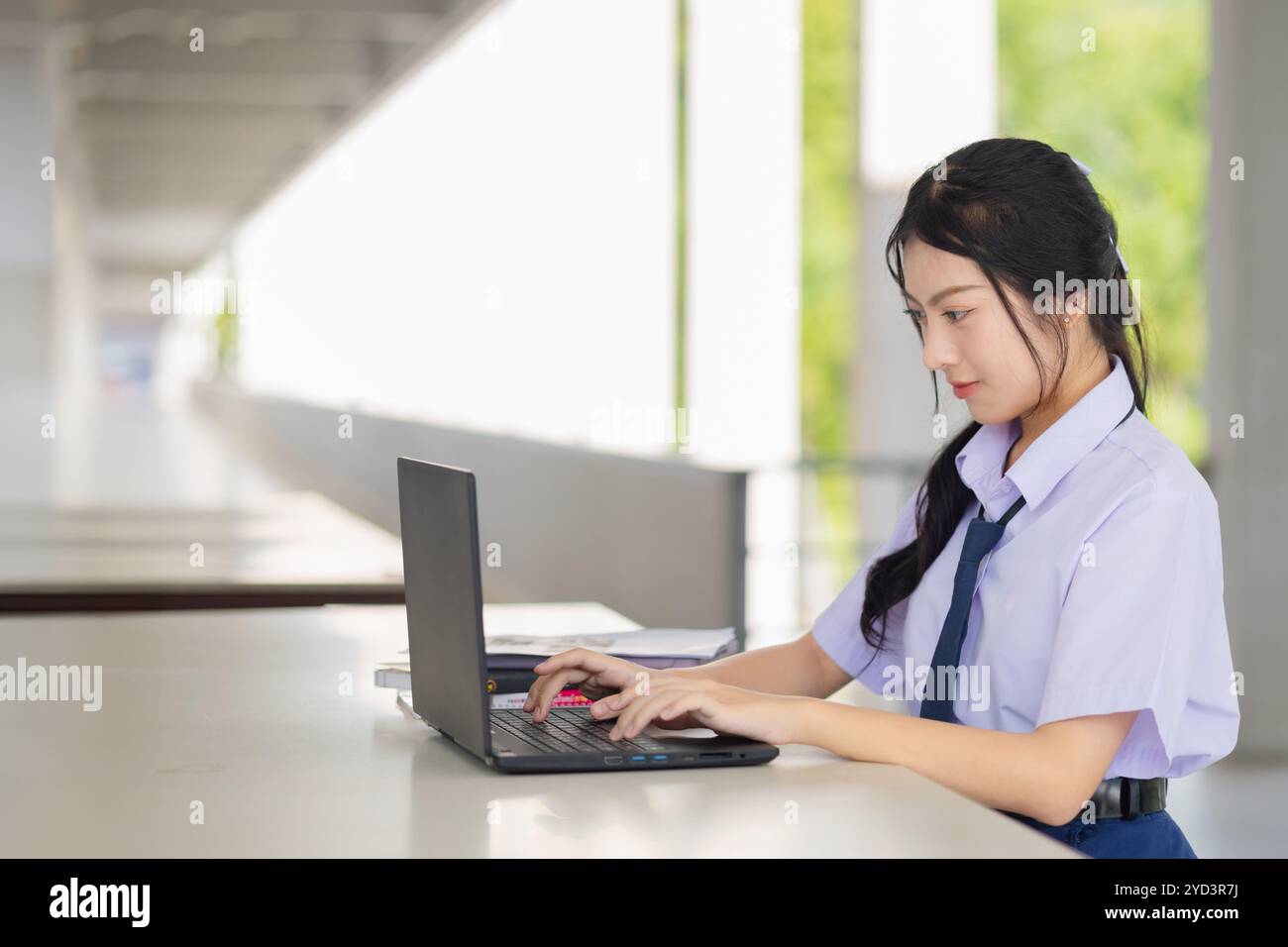 Ai technology laptop teen hi-res stock photography and images - Alamy