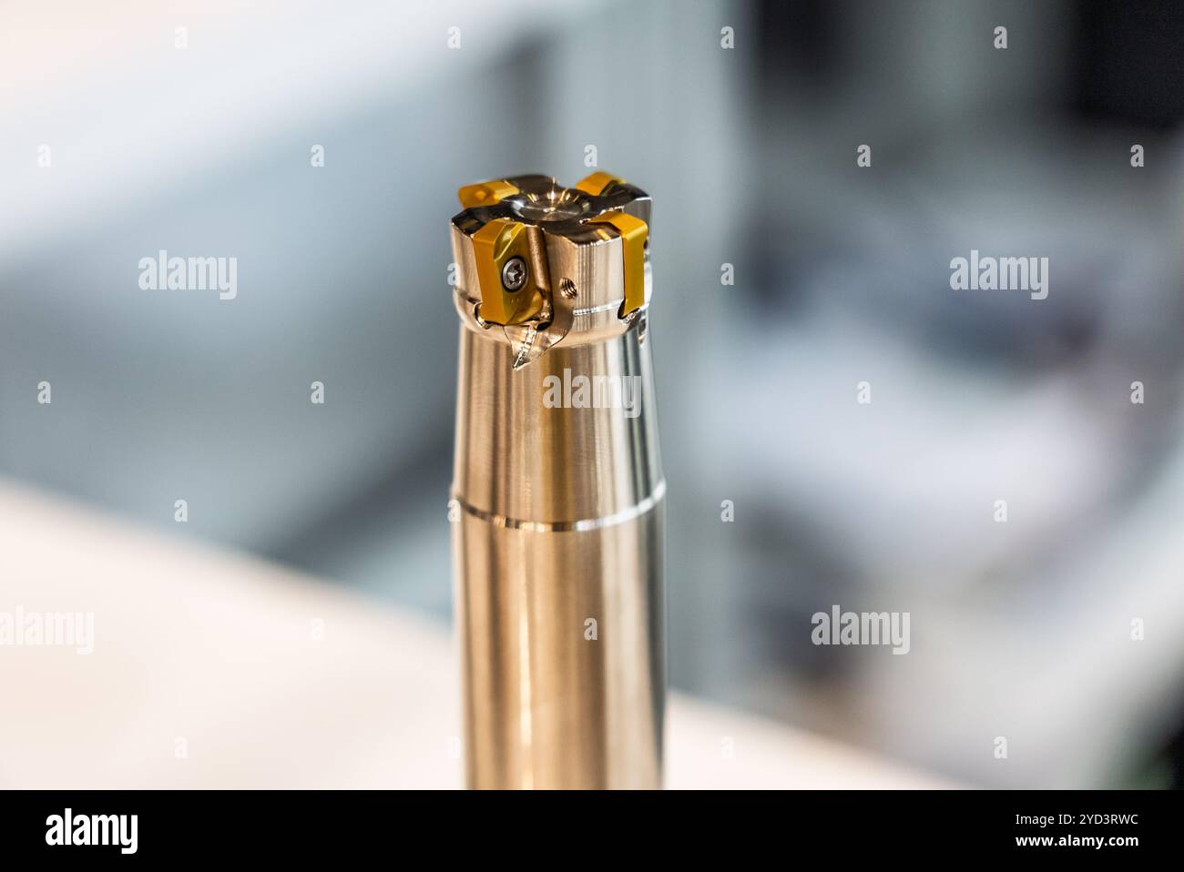 Sharp endmill hi-res stock photography and images - Alamy