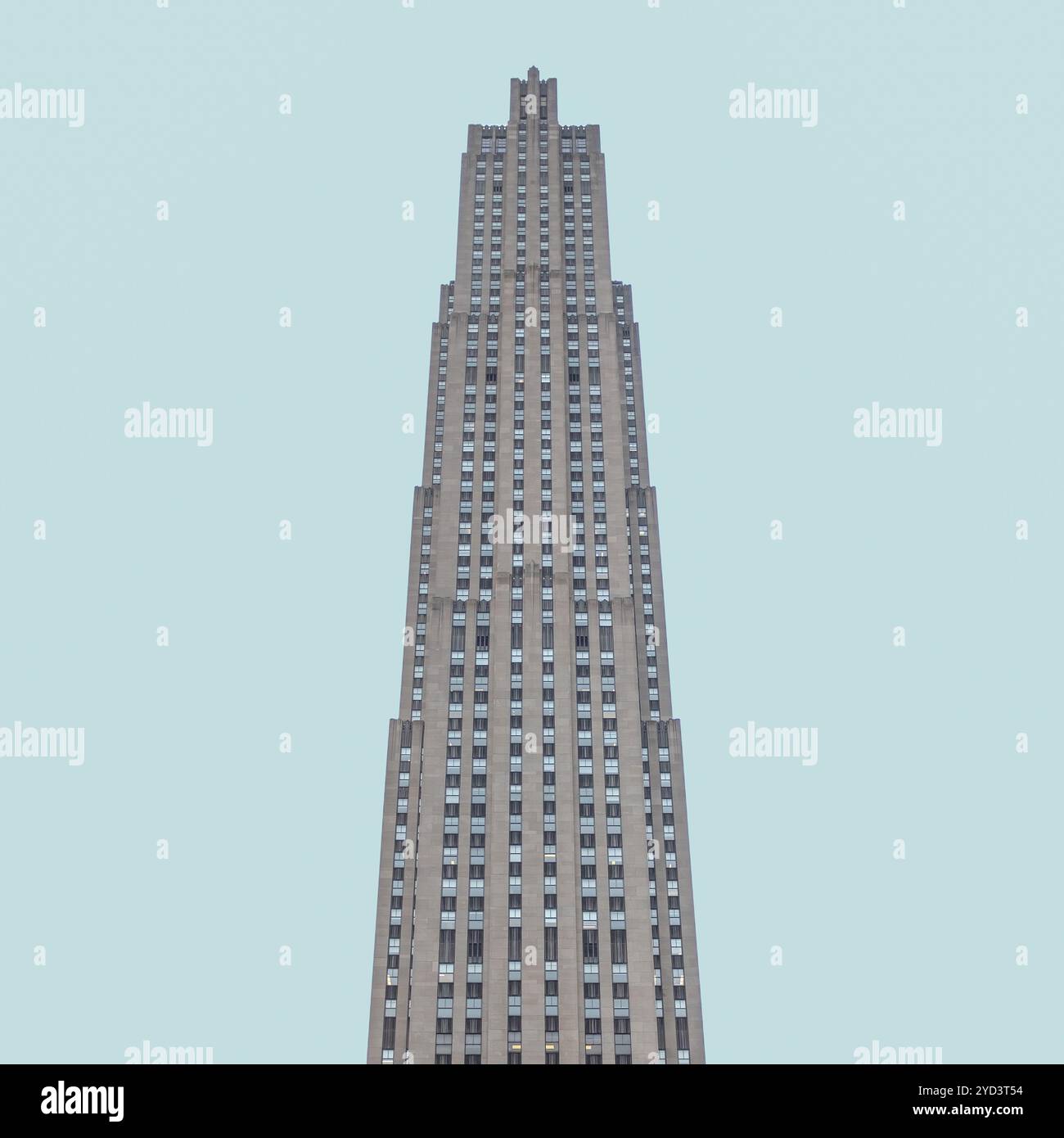 Minimalist skyscraper hi-res stock photography and images - Alamy