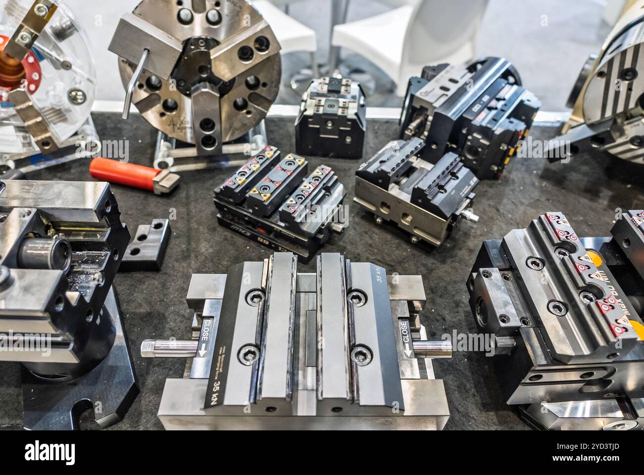 Mechanics vice hi-res stock photography and images - Alamy