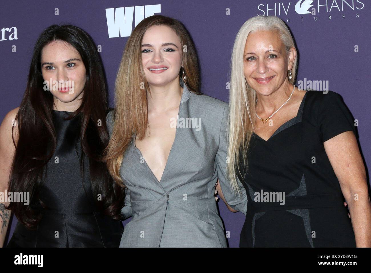 Ca. 24th Oct, 2024. Kelli King, Joey King, Jamie King at arrivals for ...