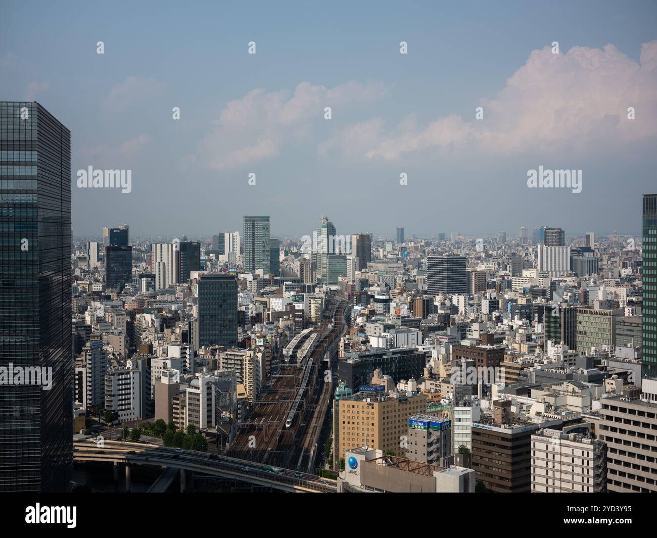 Hotel marunouchi hi-res stock photography and images - Alamy