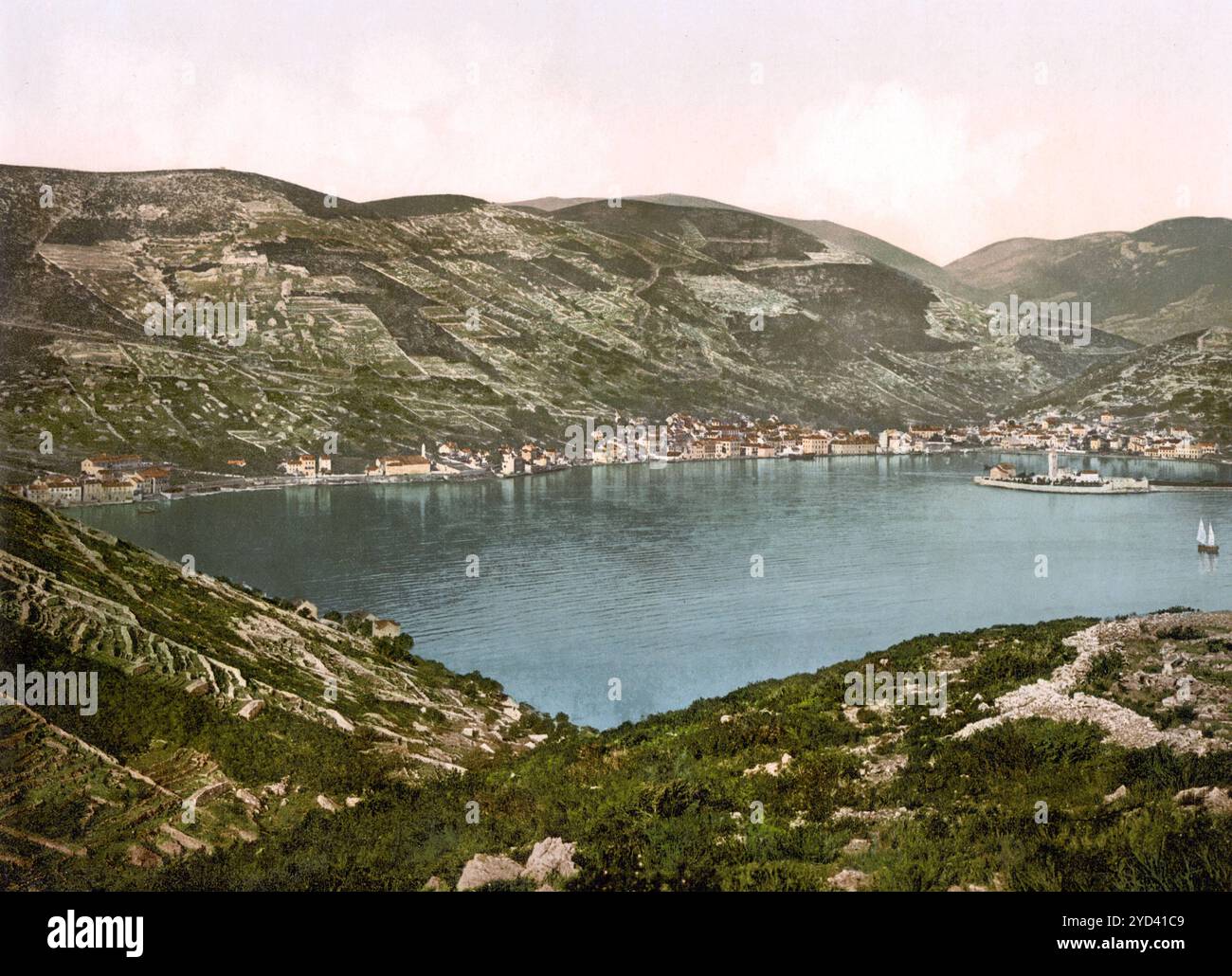 Lissa, heute Vis, von Osten und Berg Hum, Dalmatien, Kroatien ...