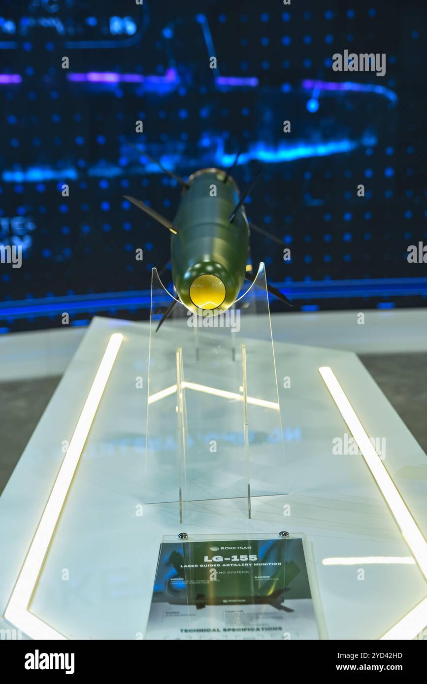ROKETSAN to Debut LG-155 Laser-Guided Artillery Round, LG-155 155 mm ...