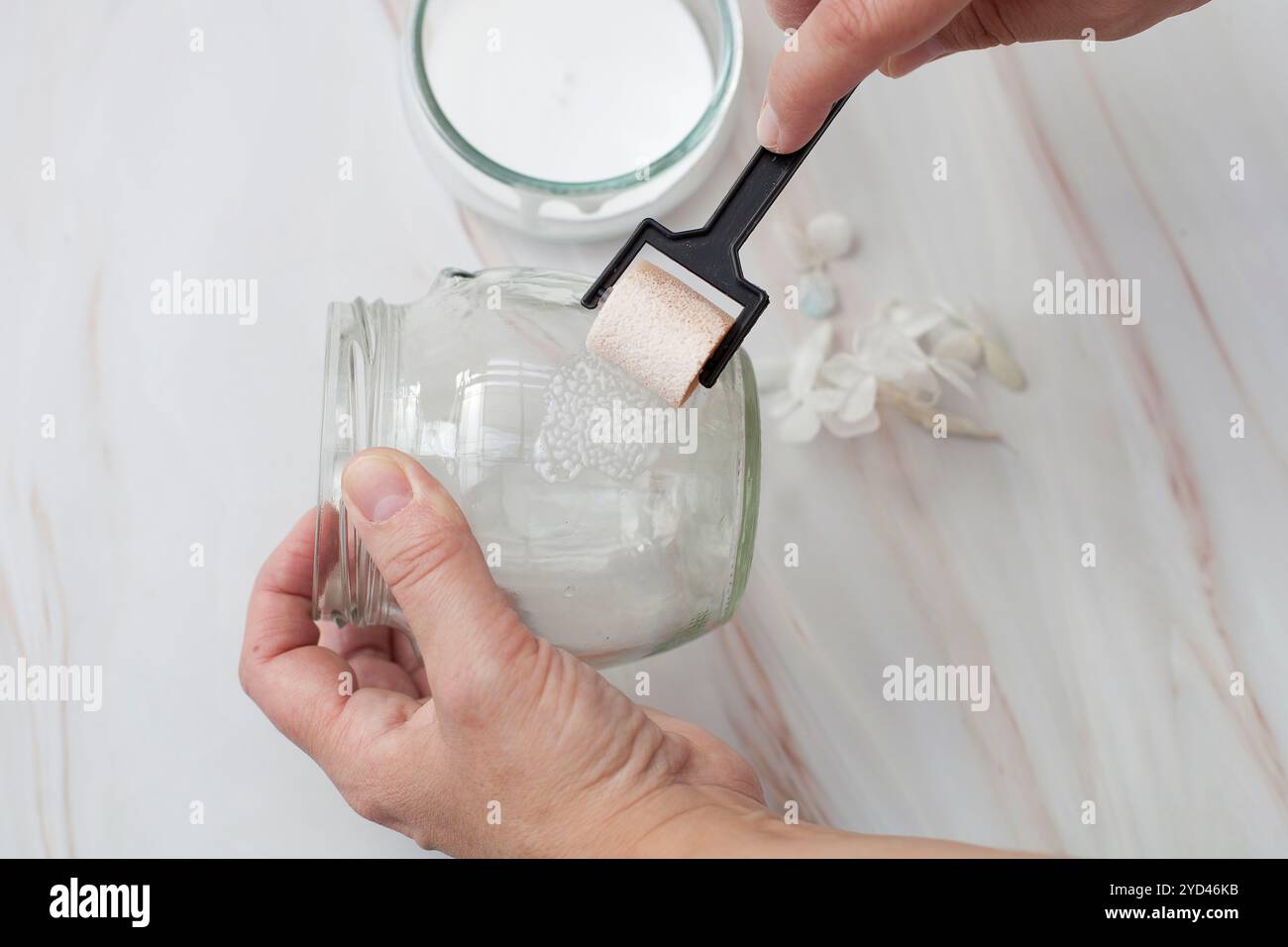 Step by step. How to made decorative jar with flowers. Step 3 from 6 ...