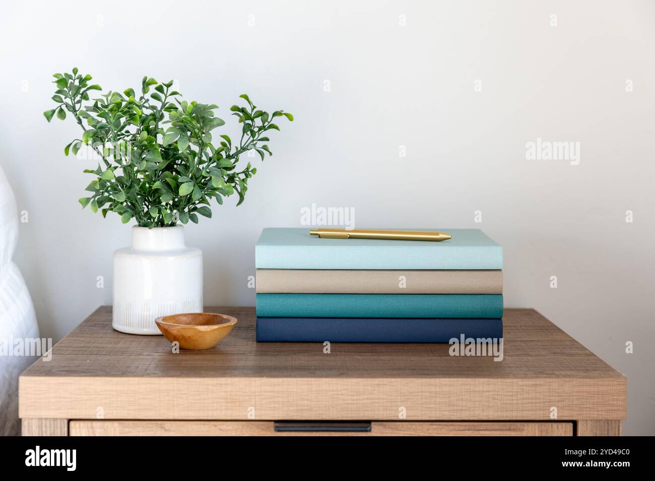 Green bedside table hi-res stock photography and images - Alamy