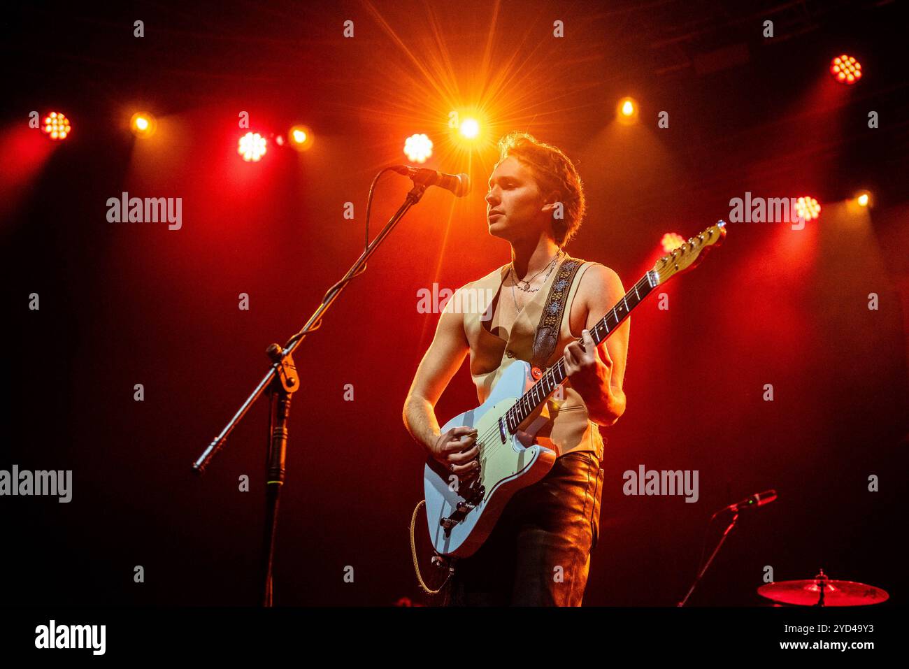 Music Concert - James Bruner - Opening Barns Courtney & The Struts ...