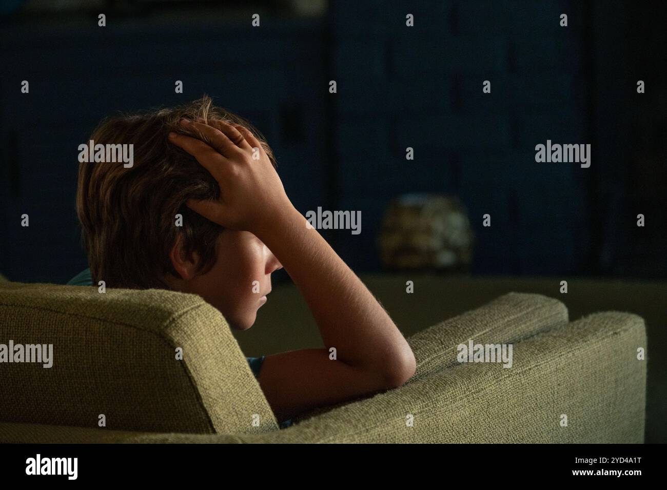 Home with dim lighting hi-res stock photography and images - Alamy