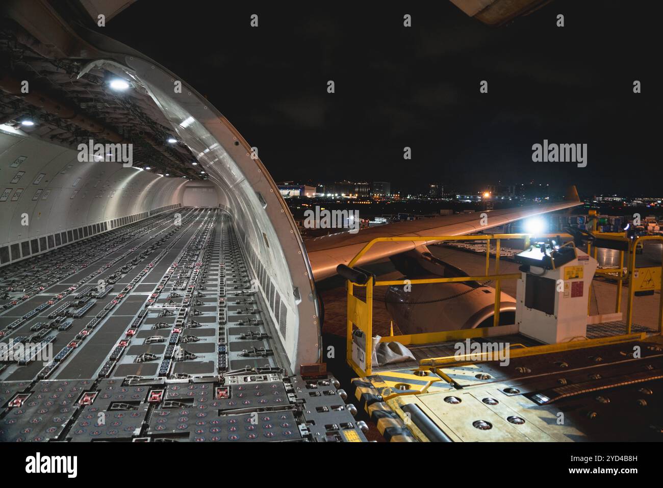 Heavy cargo aircraft empy main deck view Stock Photo - Alamy