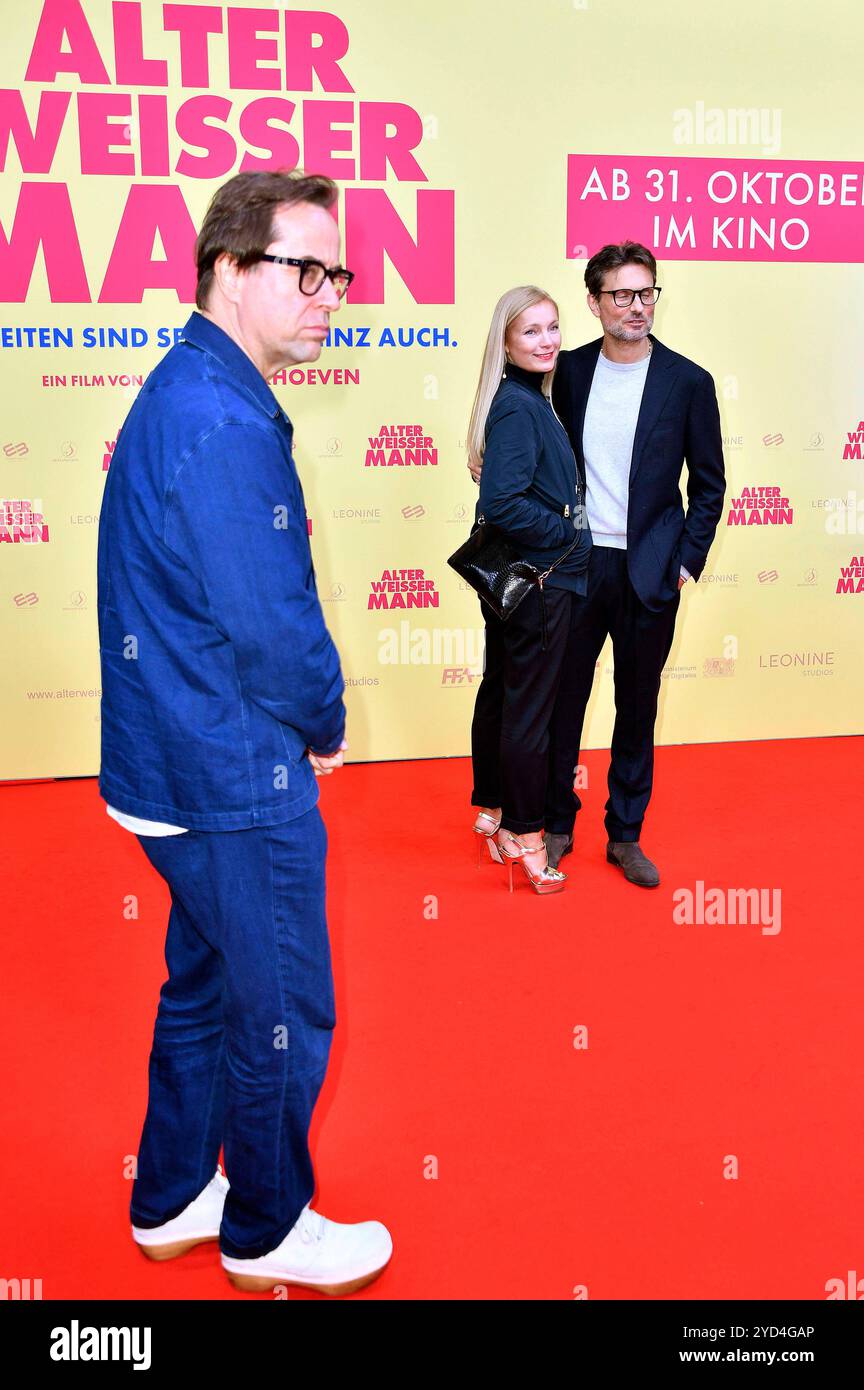 Jan Josef Liefers, Nadja Uhl und Simon Verhoeven bei der Premiere des ...