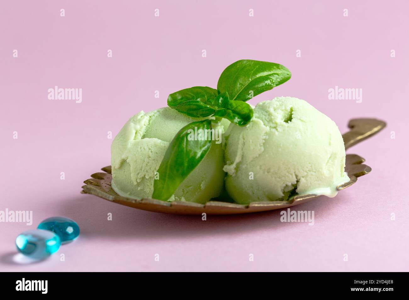 Artisanal cream ice cream with basil Stock Photo - Alamy