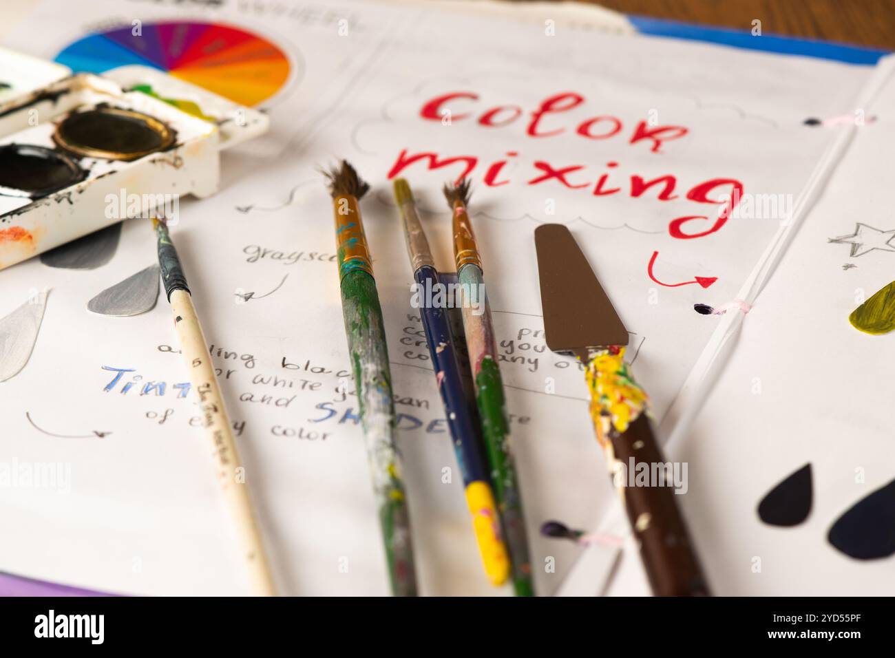 Color theory hi-res stock photography and images - Alamy