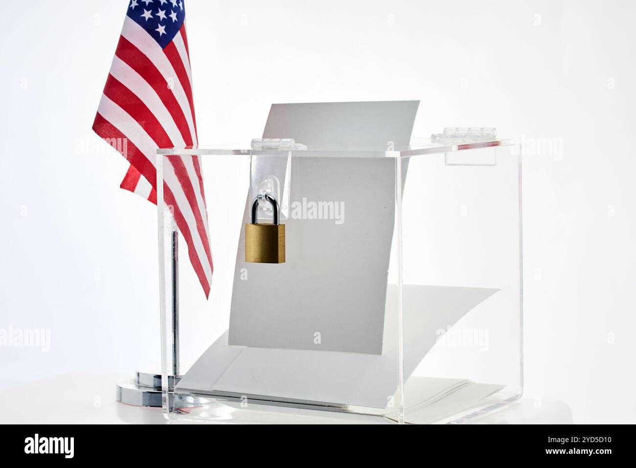 Voting scene hi-res stock photography and images - Alamy
