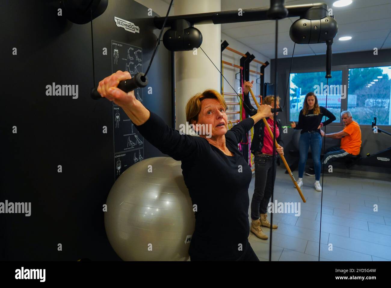 Physiotherapy center specializing in shoulder pathology before or after ...