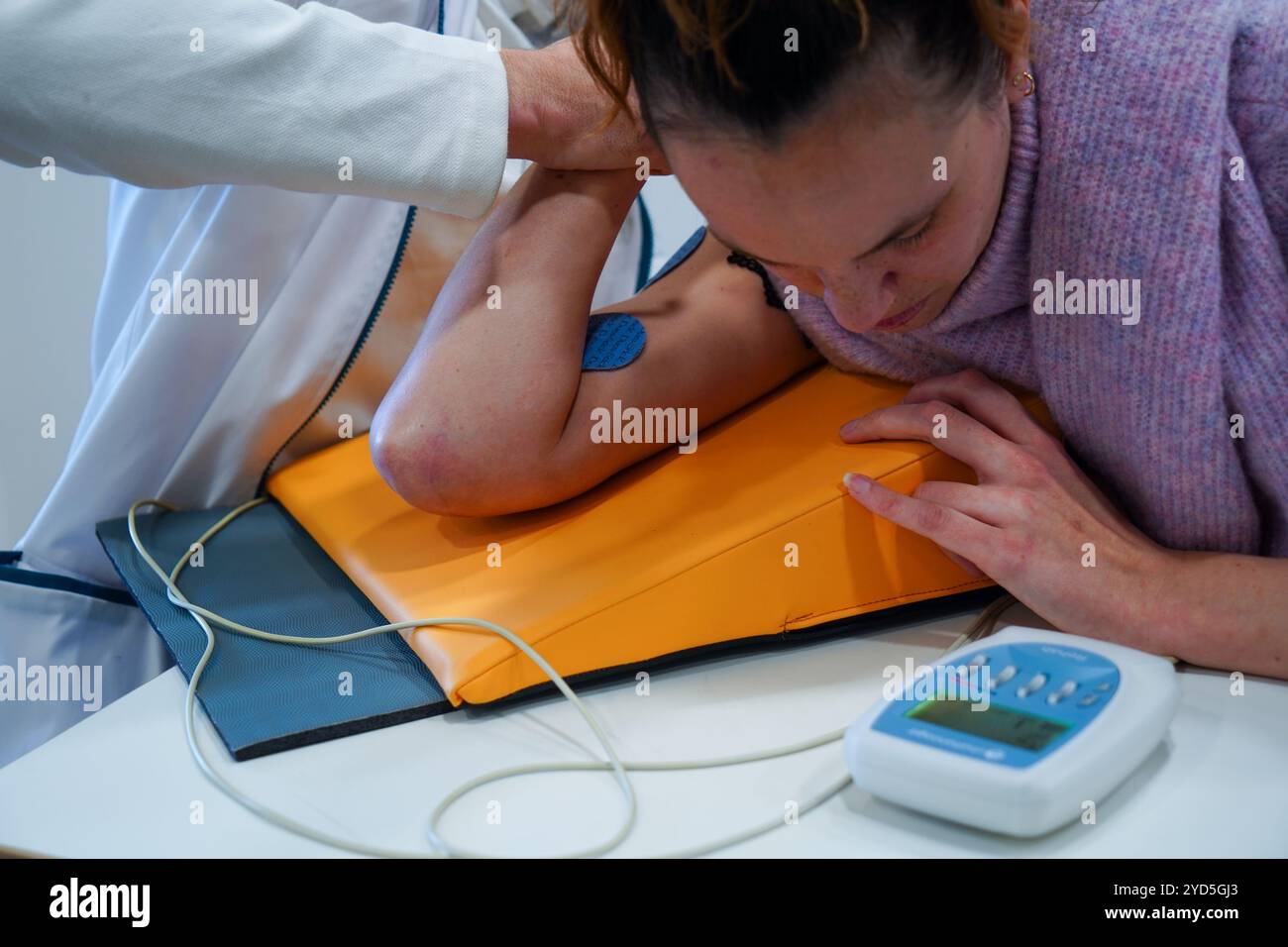 Physiotherapy center specializing in shoulder pathology before or after ...