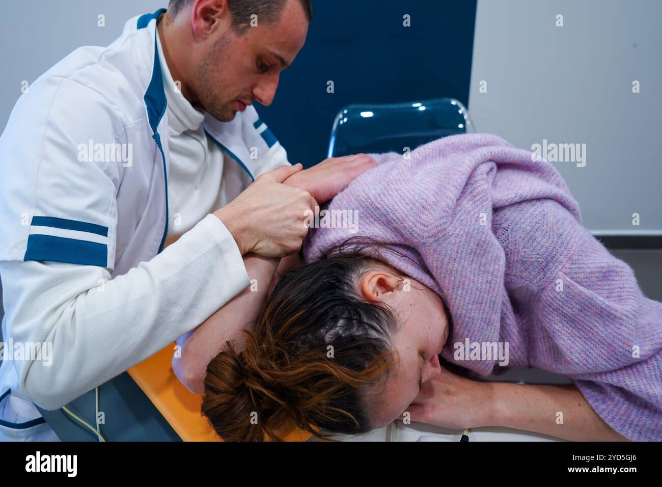 Physiotherapy center specializing in shoulder pathology before or after ...