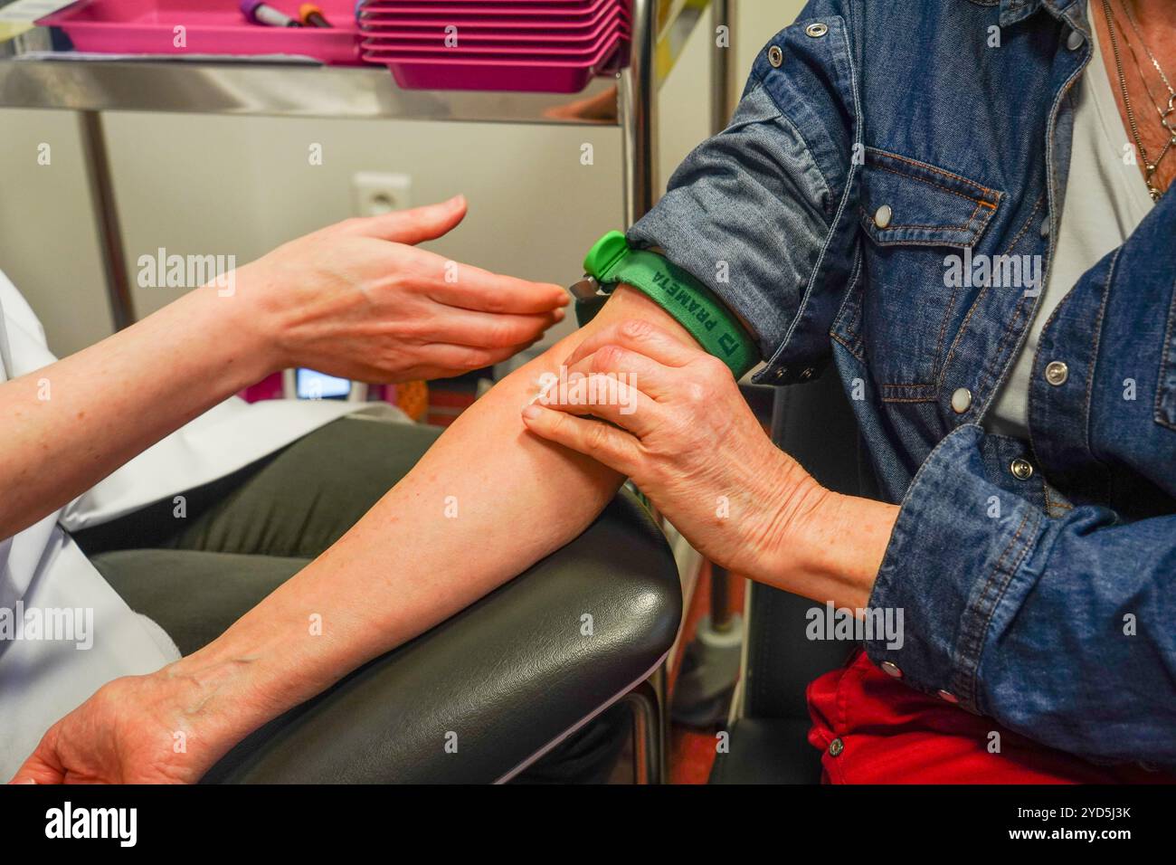 Medical analysis laboratory. Blood test Stock Photo - Alamy