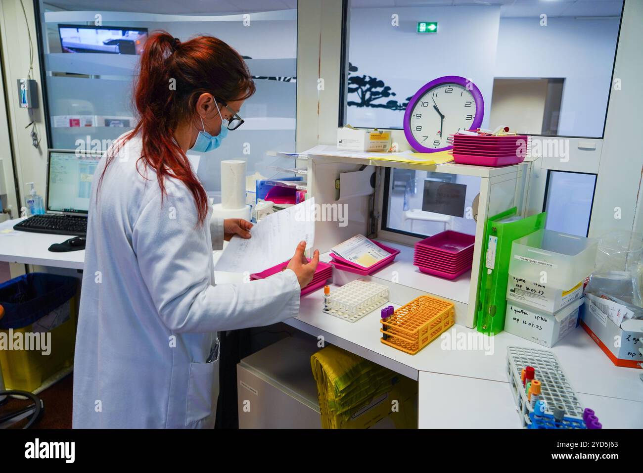 Medical Analysis Laboratory. Biomedical Analysis Technicians Stock ...