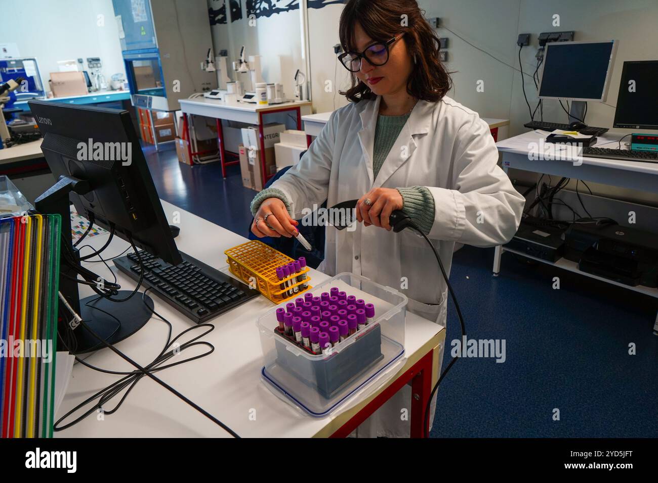 Medical Analysis Laboratory. Biomedical Analysis Technicians. Scanning ...