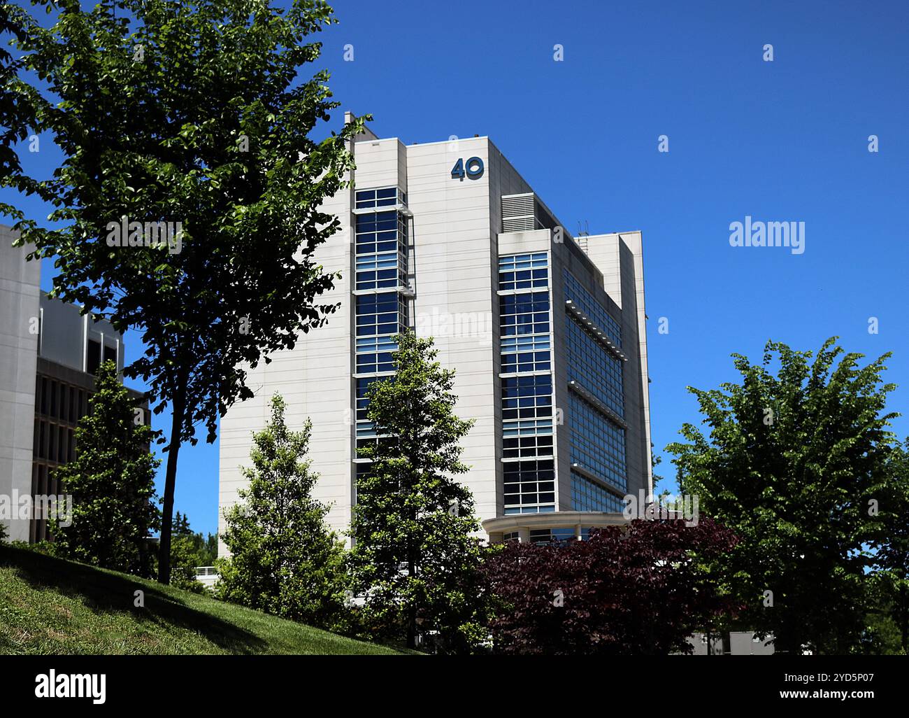 NIAID's Dale and Betty Bumpers Vaccine Research Center (Building 40 ...