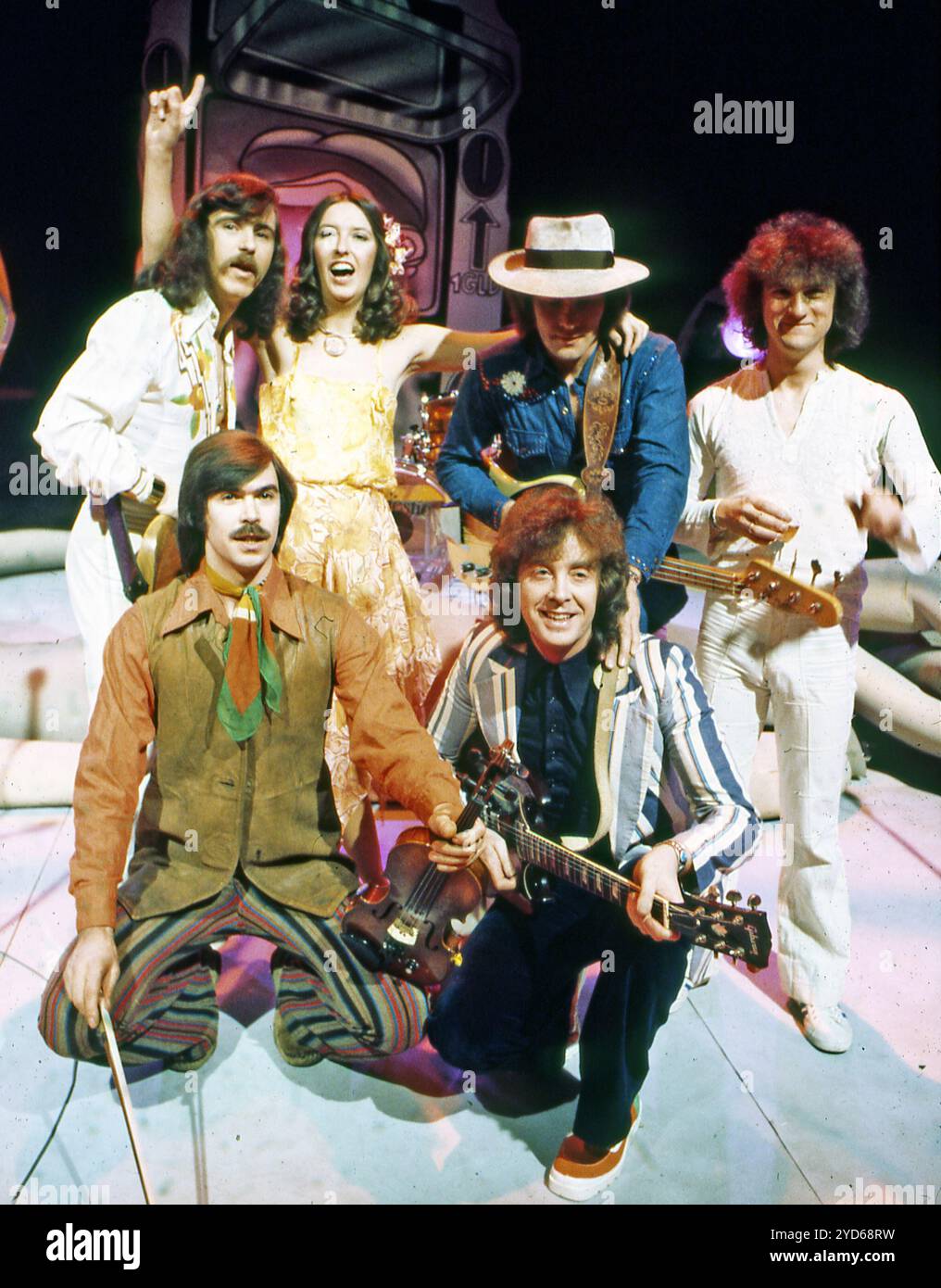 STEELEYE SPAN English pop band about 1974 with Tim Hart top right ...