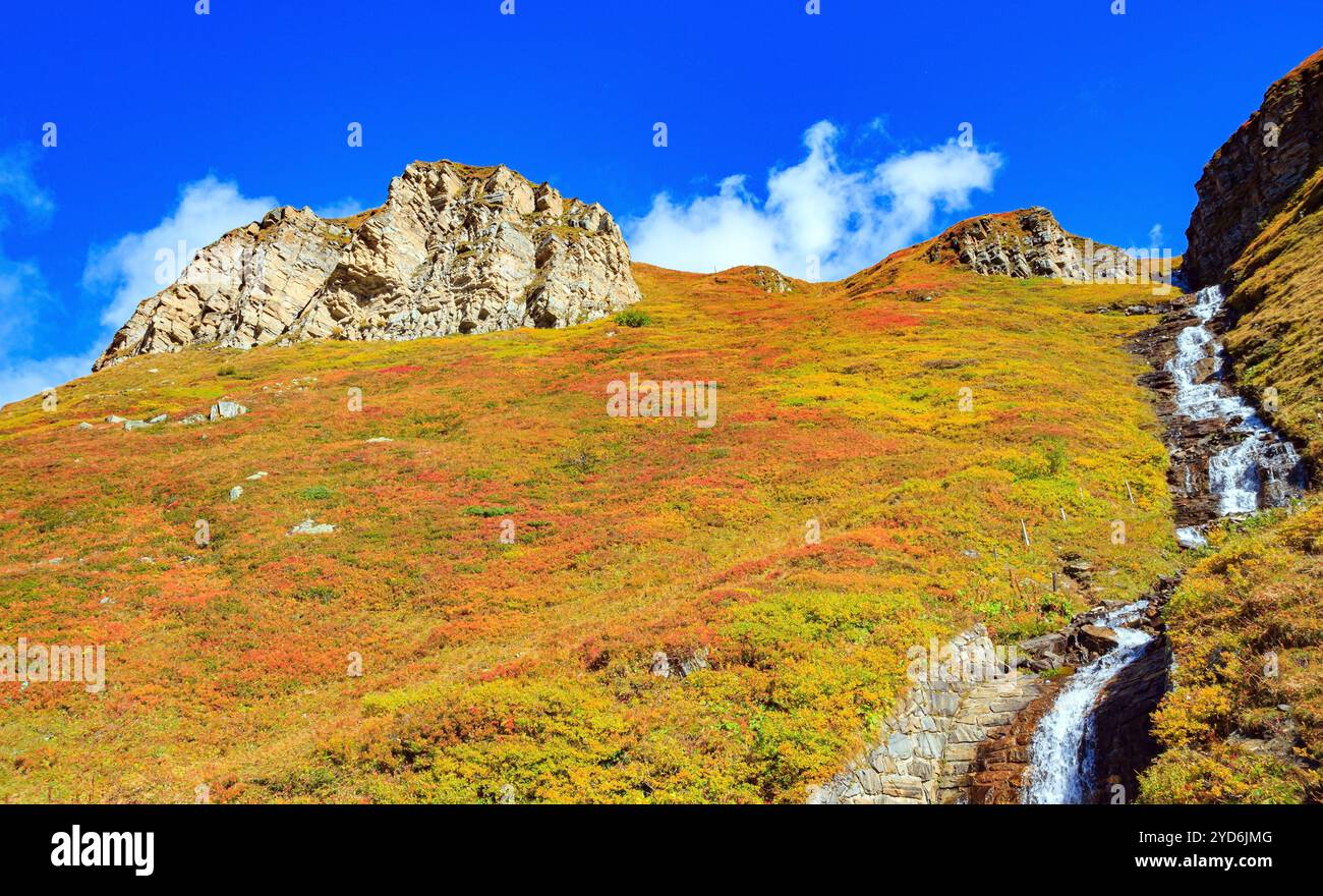 Famous curve hi-res stock photography and images - Alamy