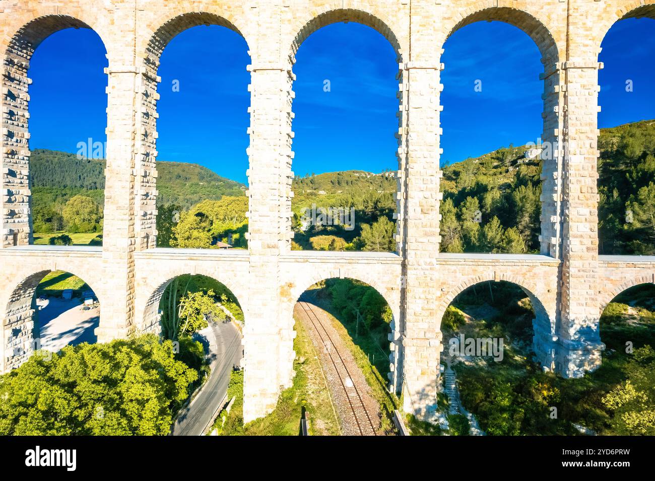 Roquefavour stone Aqueduct arches view Stock Photo - Alamy