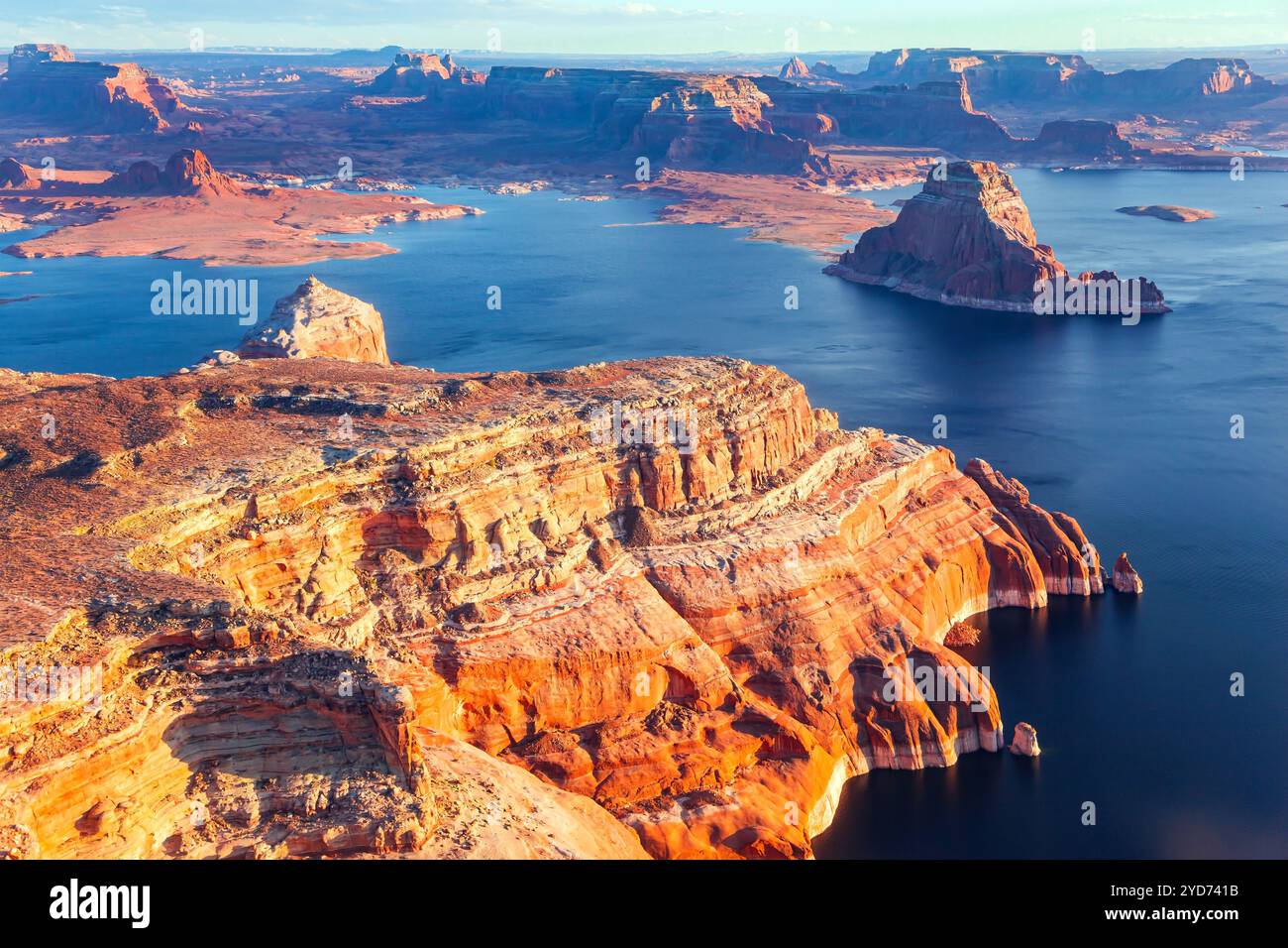 Huge cliff hi-res stock photography and images - Alamy