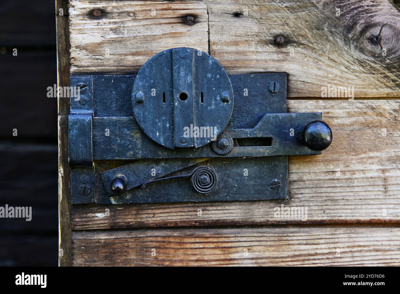 Vintage metal lock hi-res stock photography and images - Alamy