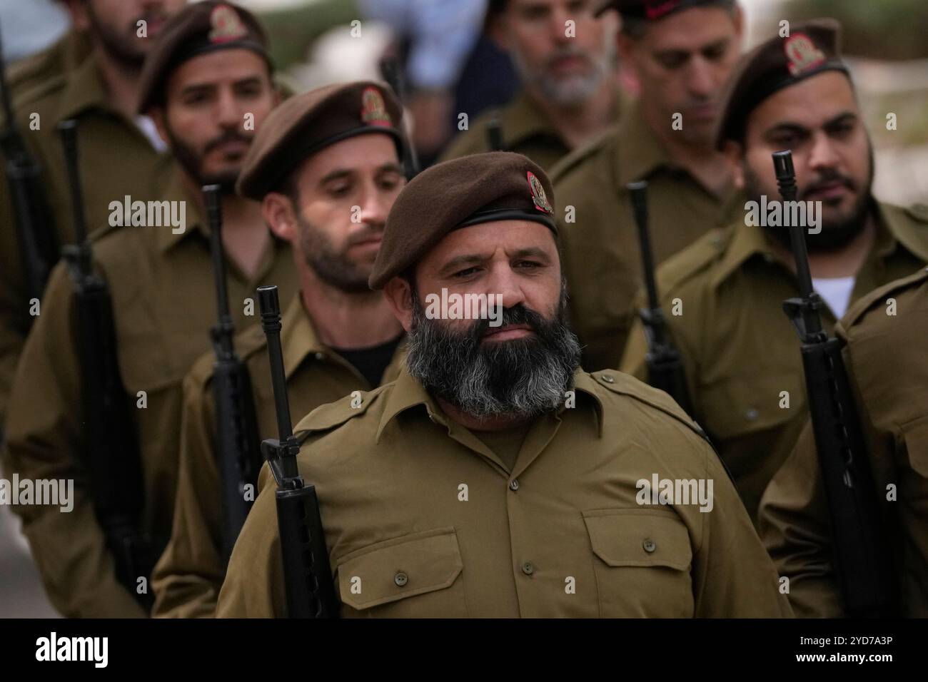 Soldiers from an Israel Defense Forces honor guard march ahead of the ...