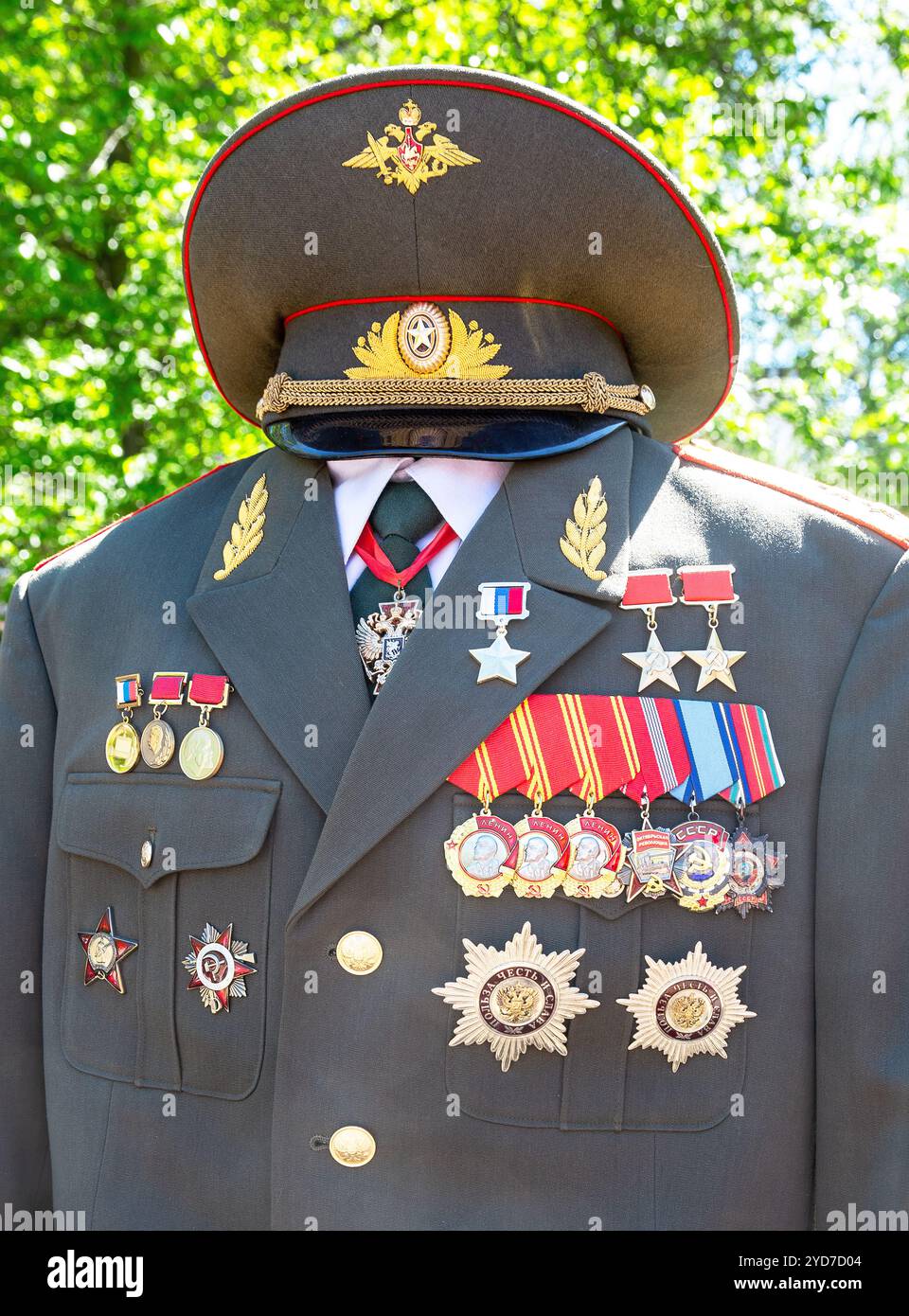 Russian army uniform hi-res stock photography and images - Alamy