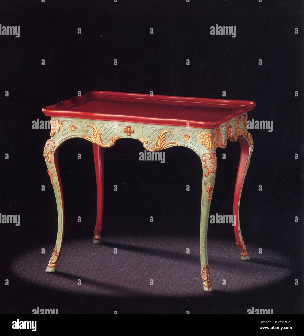 Table louis xv hi-res stock photography and images - Alamy