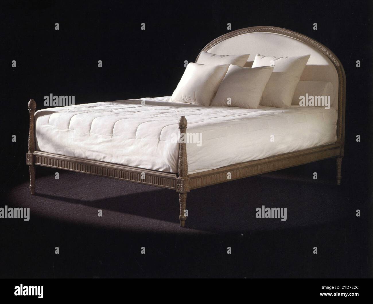 LOUIS XVI 2 PERSONS BED Stock Photo - Alamy