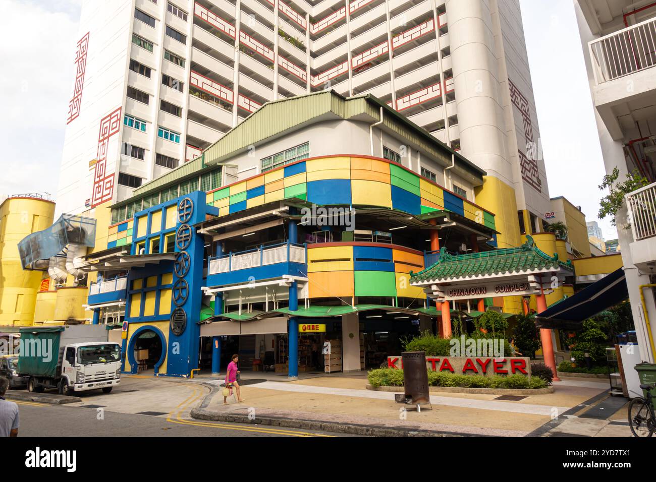Chinatown complex, hawker center, Smith street Singapore, fast foods ...