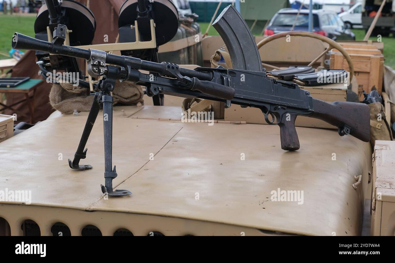 The Bren gun was a series of light machine guns (LMG) made by Britain ...