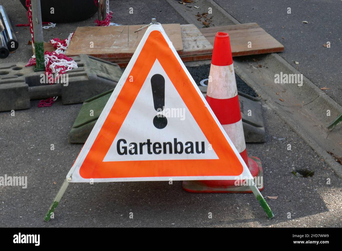 Warning sign construction site hi-res stock photography and images - Alamy