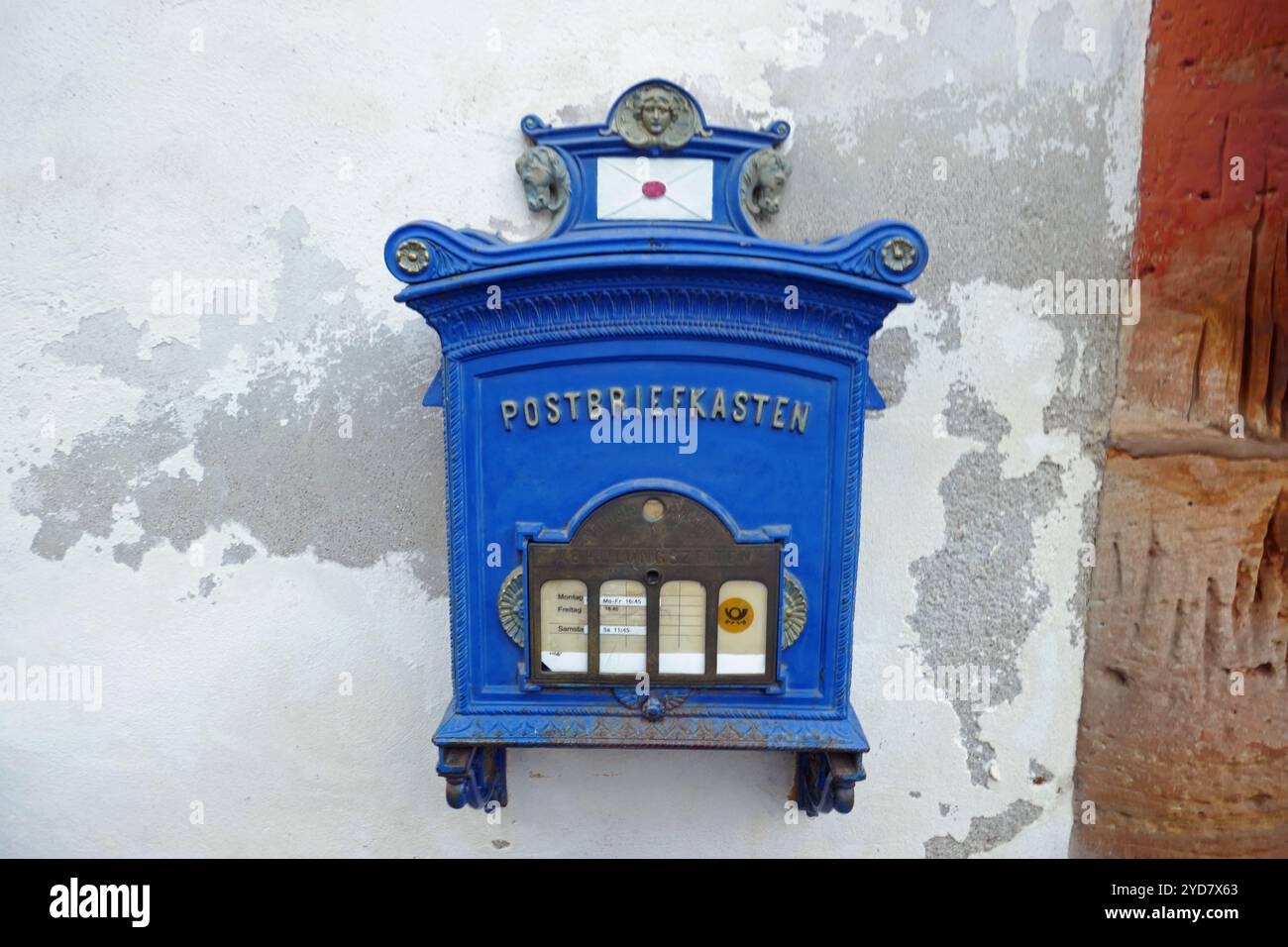 Historische briefkasten hi-res stock photography and images - Alamy
