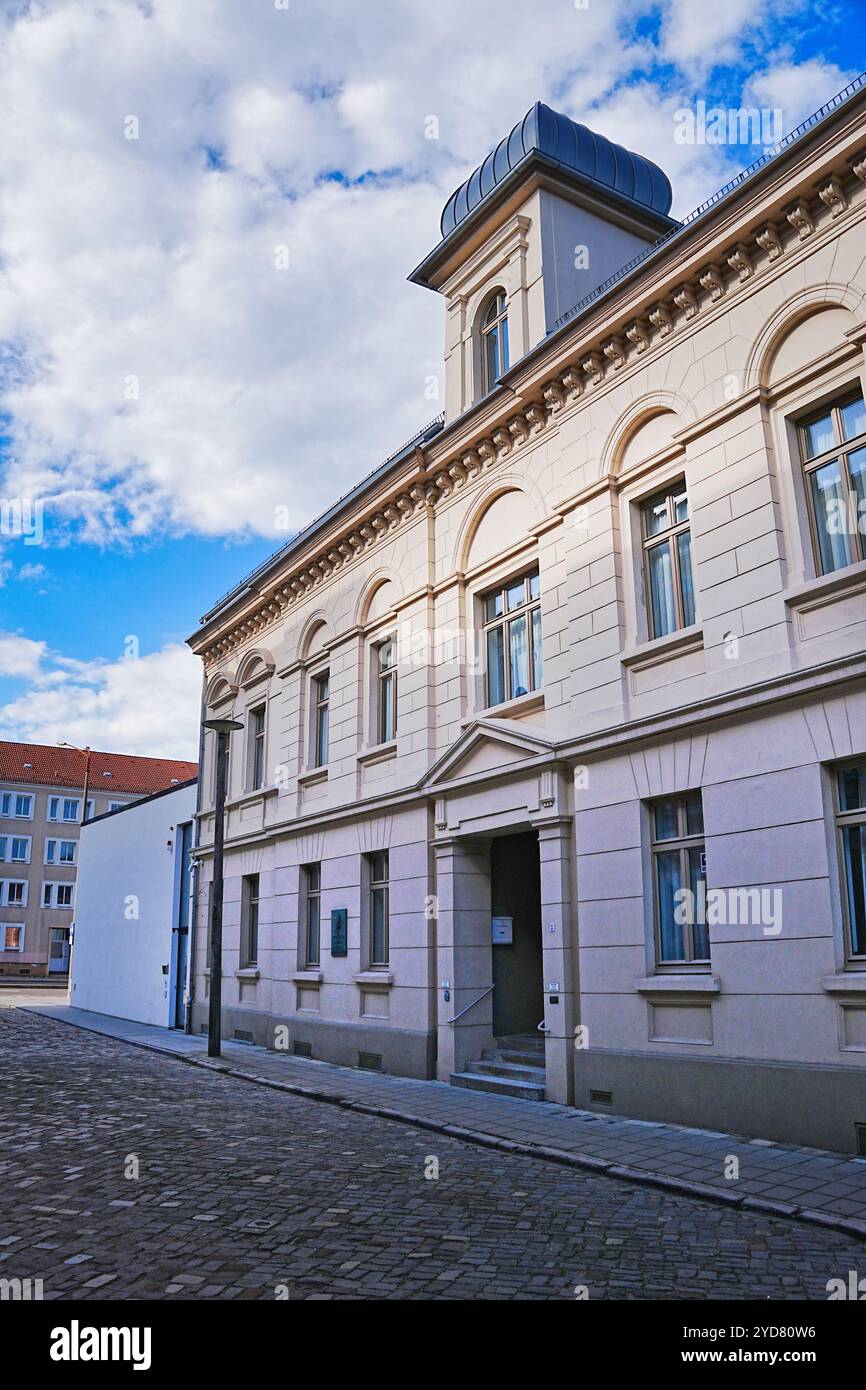 Rabbi's house / cantor's house from 1889 next to Weill Synagogue Dessau ...