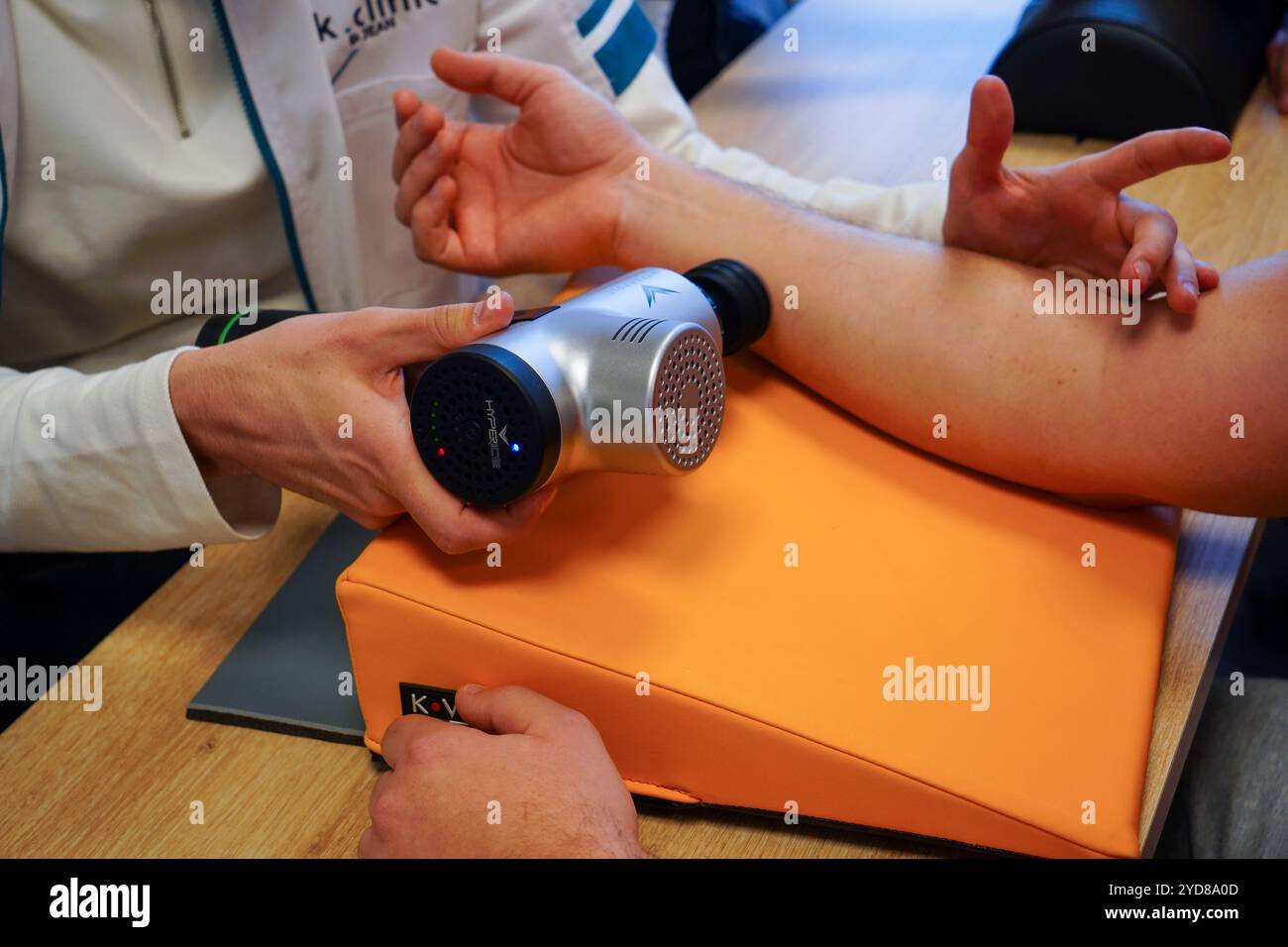 Physiotherapy center specializing in hand, elbow and shoulder ...