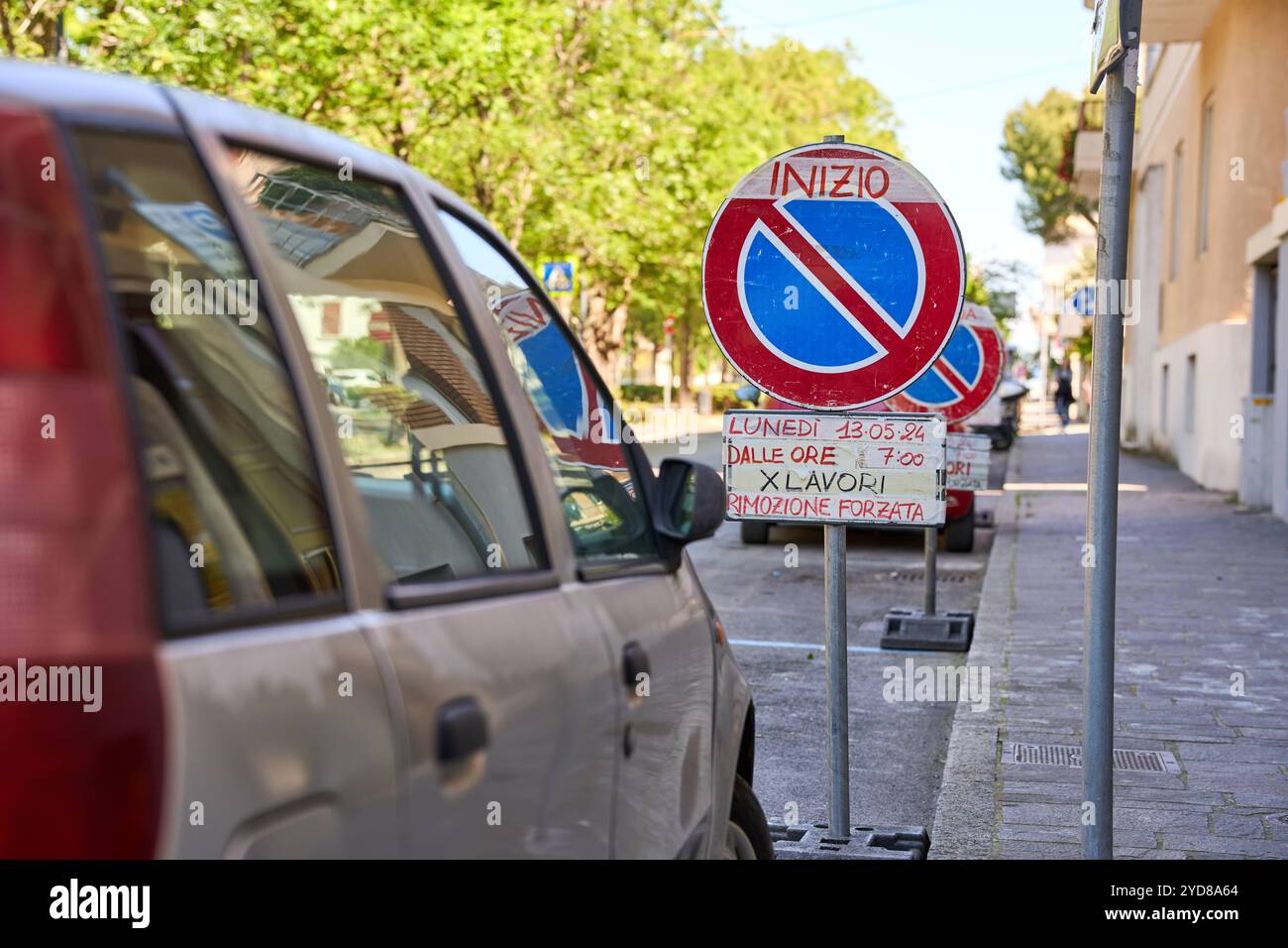 Parkplatzverbot hi-res stock photography and images - Alamy