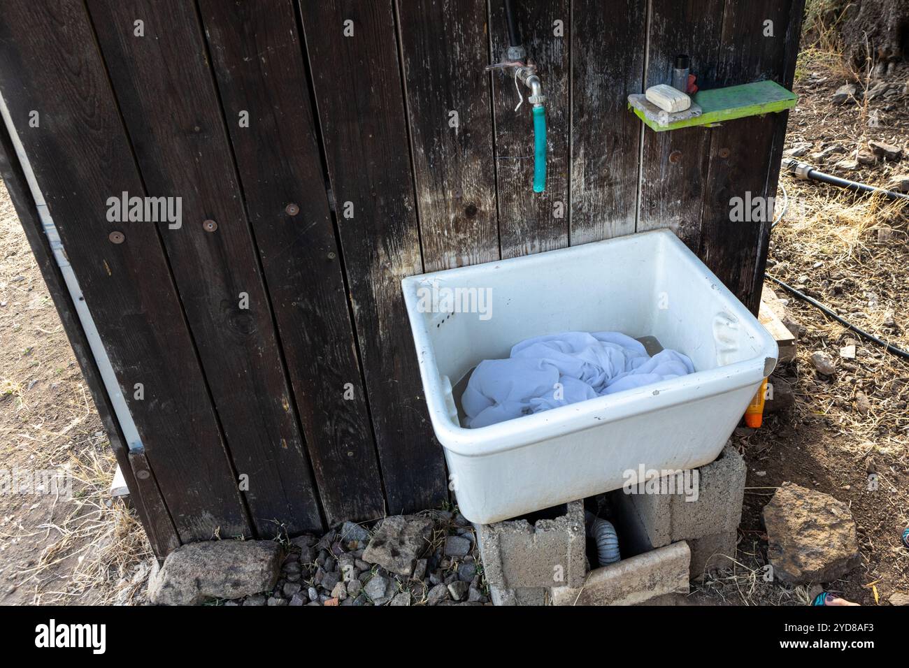 Diy washing station hi-res stock photography and images - Alamy