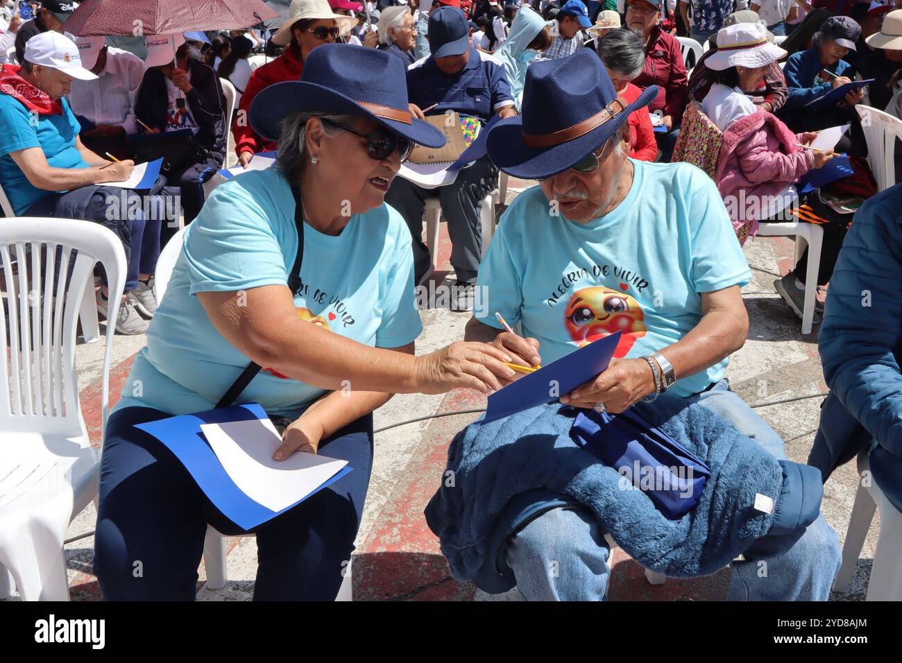 UIO GUINNESS DRAWING RECORD Quito, October 25, 2024 Hundreds of people ...