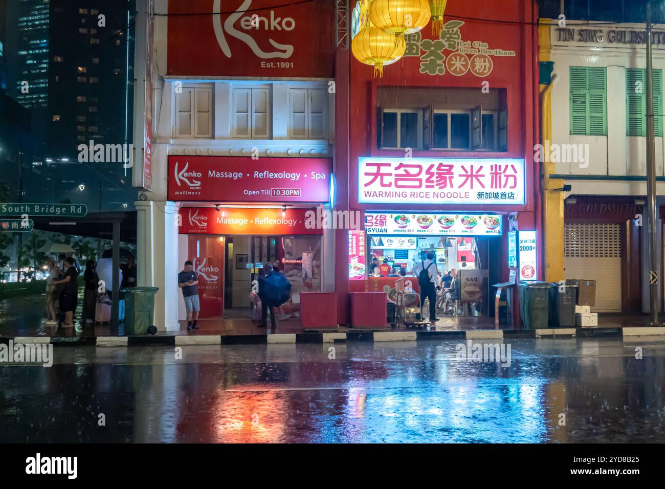 South Bridge Rd, Singapore Chinatown, Rain at night, businesses, signs ...