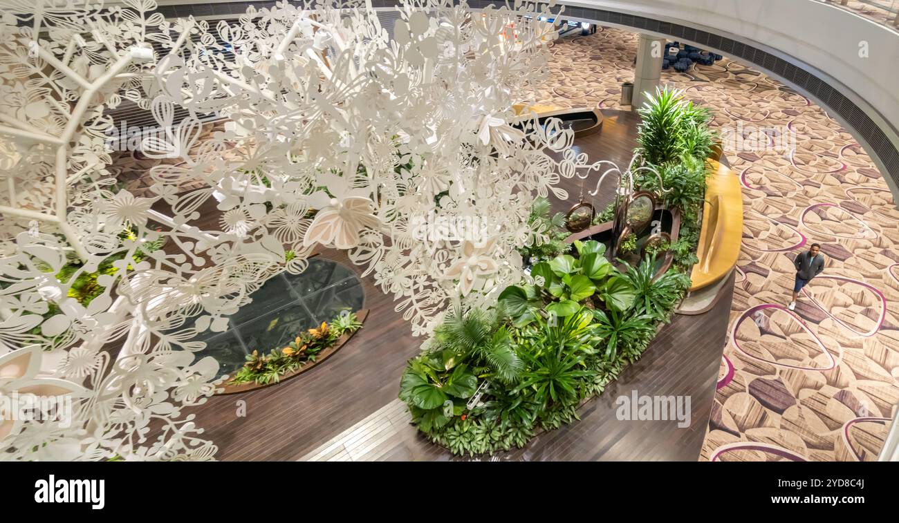 Steel in Bloom installation in Singapore Changi Airport Terminal 4 ...